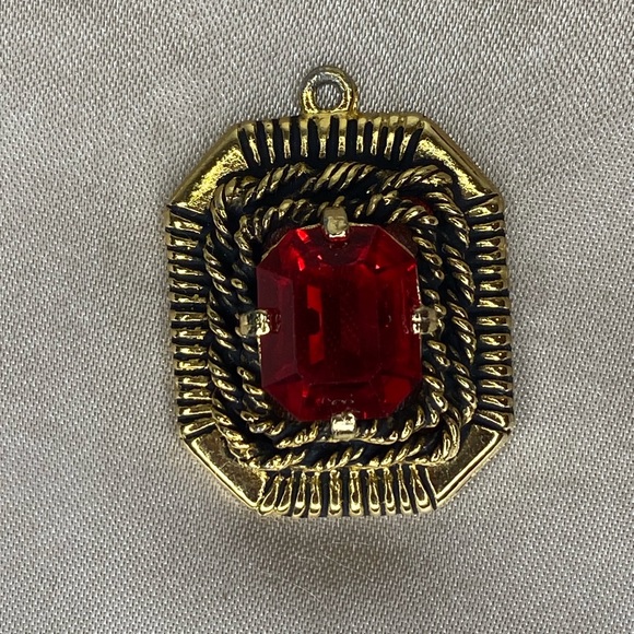 Sarah Coventry | Jewelry | Sarah Coventry Pendant | Poshmark
